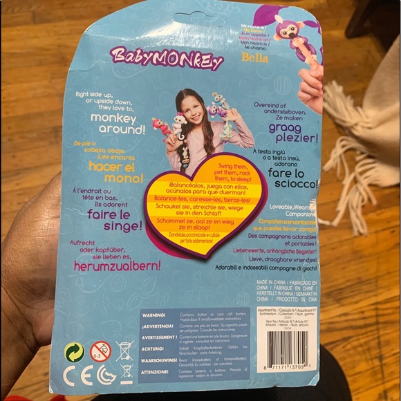 wow wee | Toys | New Wowwee Fingerlings Interactive Finger Monkey Bella ...